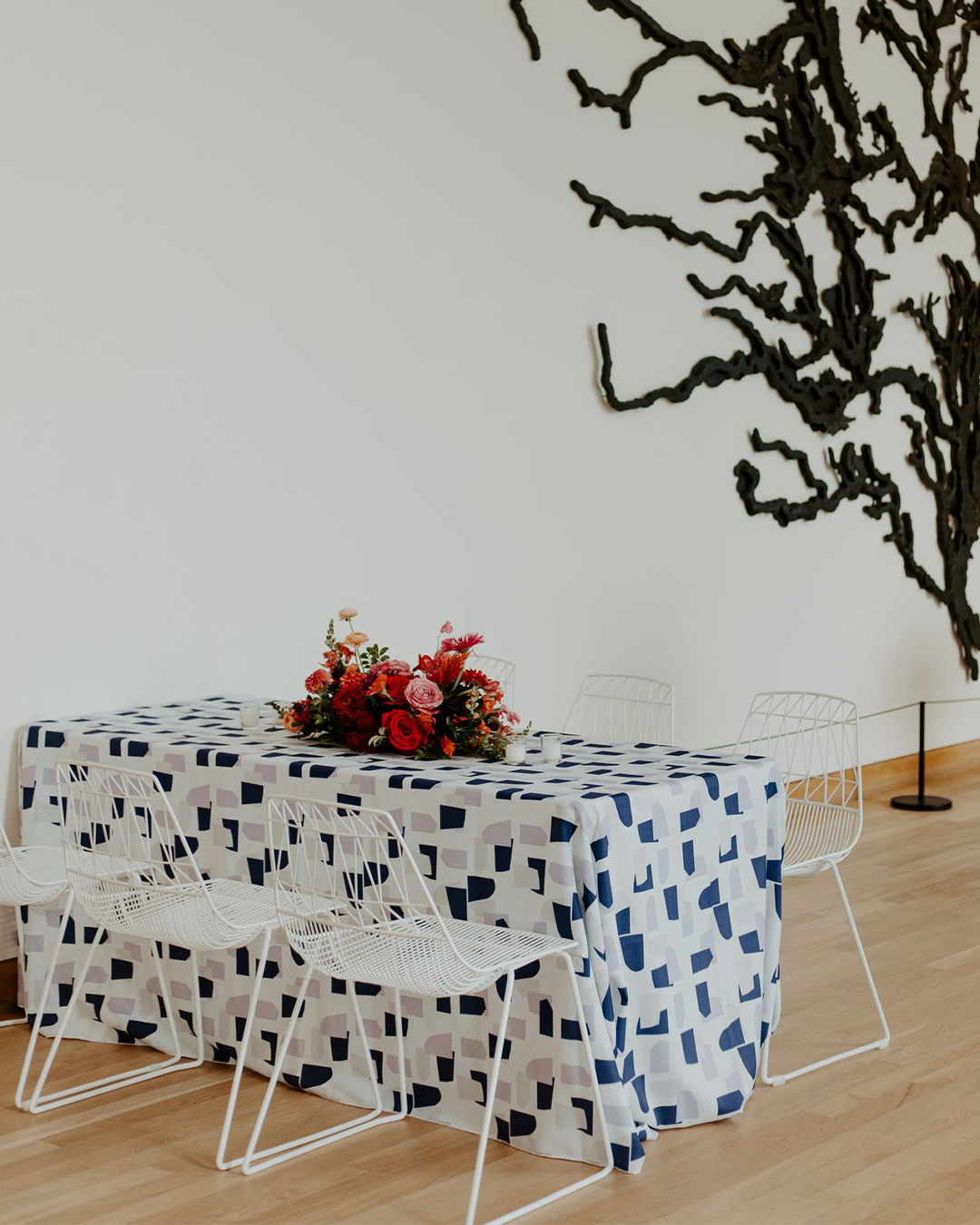 Lola Valentina - Custom Table Linen Rentals